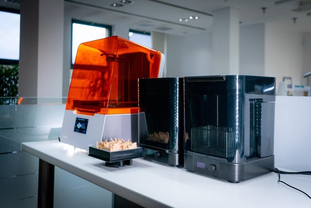 Form 3B: First Impressions in a Dental Lab, an Orthodontic Practice, and in Implant Surgery ...